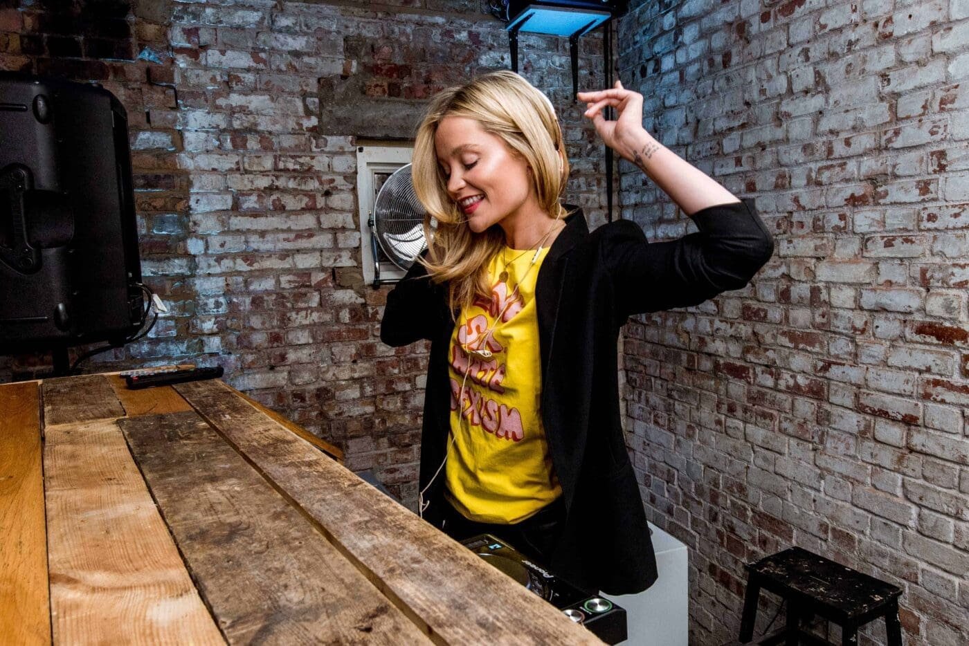 Laura Whitmore to DJ at FREE workout party @thewhitmore @ClifBar